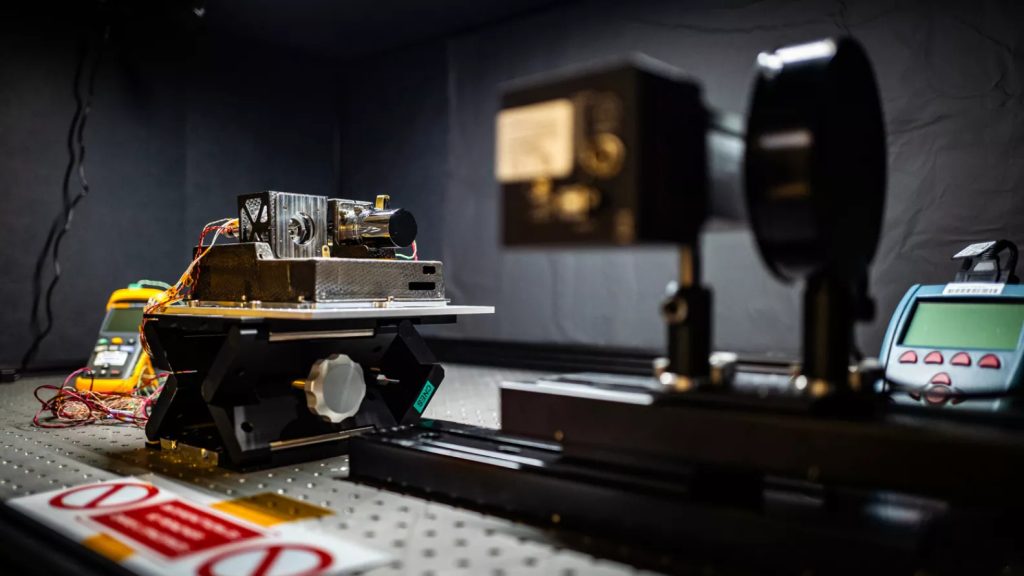 MicroLIBS: a small French instrument with big ambitions for Mars ...